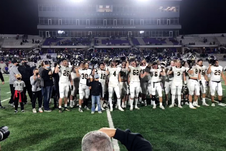 Canadian Wildcats Celebrate Semi-Final Win (2020) - Stekler Collection